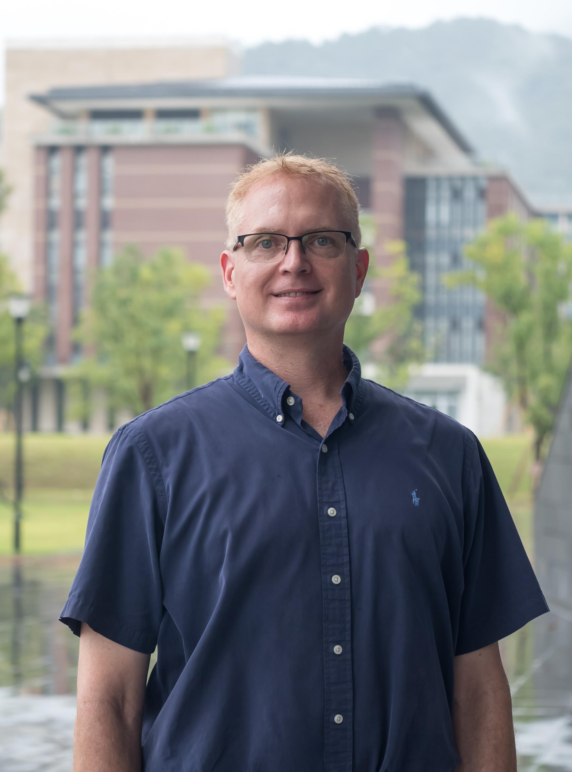 师资目录 | 人文学院 - 温州肯恩大学